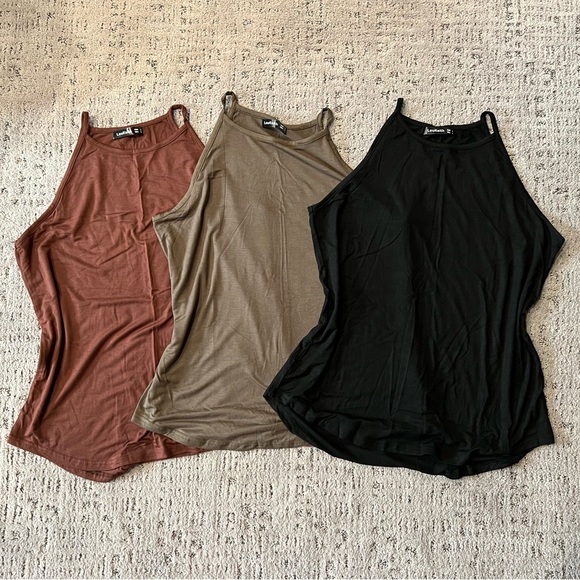 Tops | Set Of 3 Tanks | Poshmark